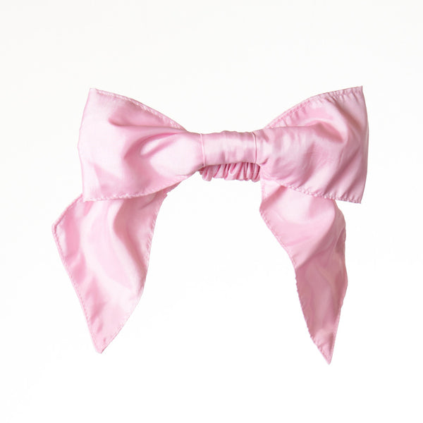 Maddy Bow Scrunchie in Pink – National Portrait Gallery Shop