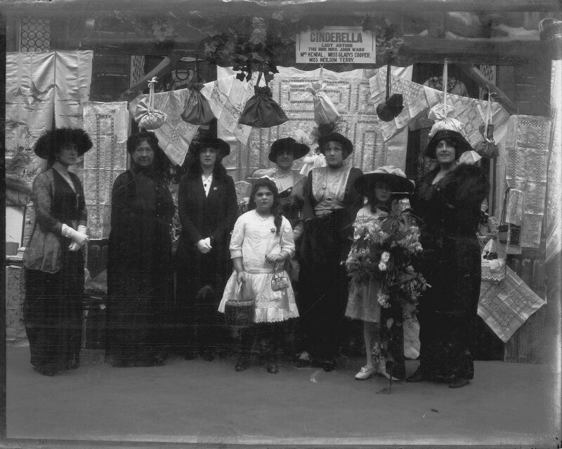 Phyllis Neilson-Terry; Madge Kendal; Dame Gladys Cooper Greetings Card ...