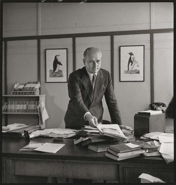 Sir Allen Lane Greetings Card – National Portrait Gallery Shop