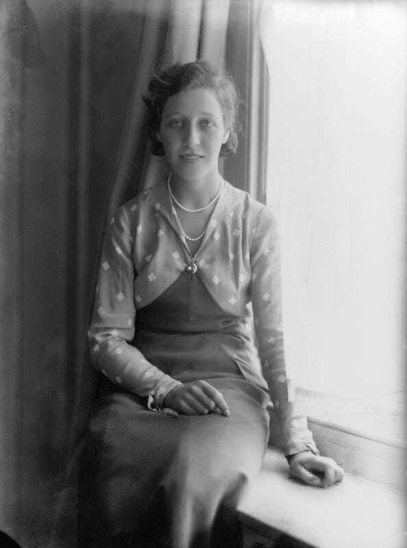 Amy Johnson Portrait Print – National Portrait Gallery Shop