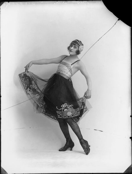 Betty Blake Portrait Print – National Portrait Gallery Shop