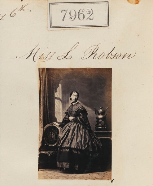 Miss L. Robson Greetings Card – National Portrait Gallery Shop