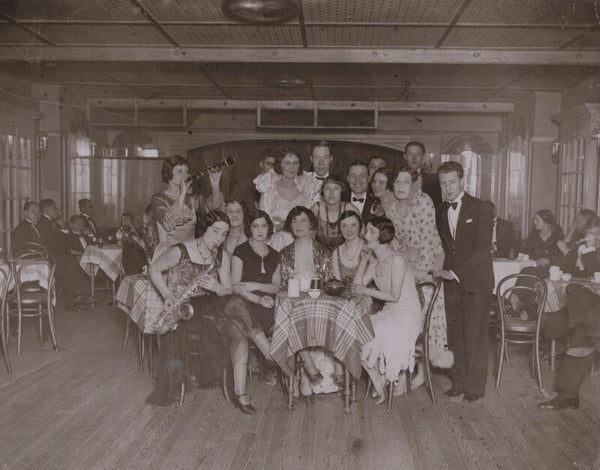 Kate Meyrick Portrait Print – National Portrait Gallery Shop