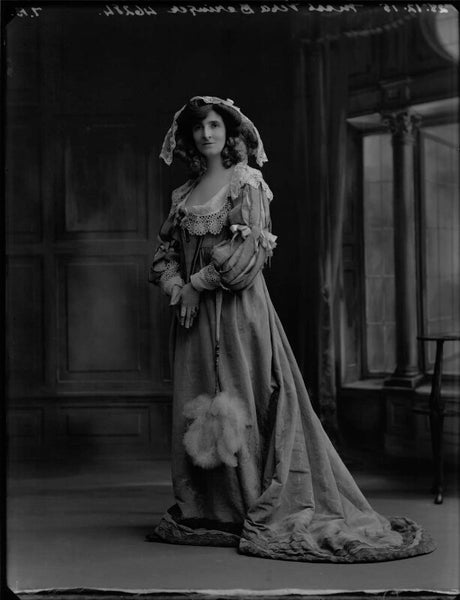 Vera Beringer Portrait Print – National Portrait Gallery Shop