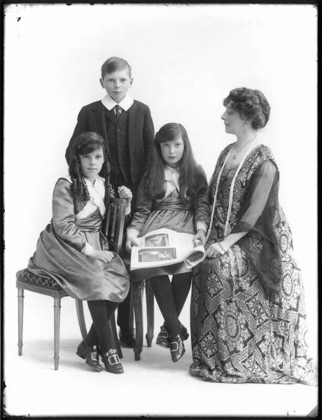 The Gooch family Portrait Print – National Portrait Gallery Shop