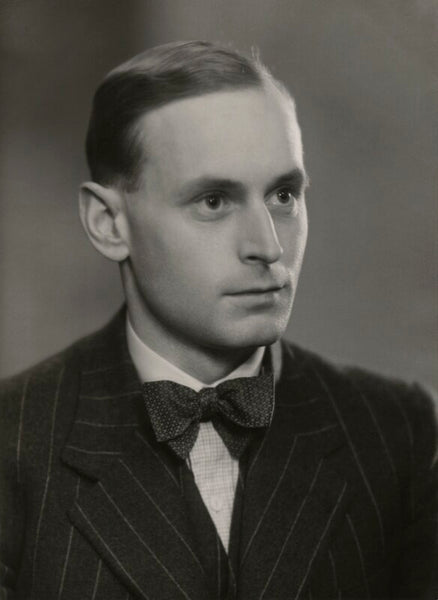 Brian Hackett Greetings Card – National Portrait Gallery Shop