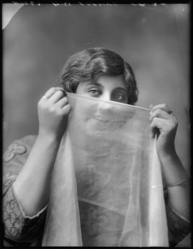 Violet Loraine Portrait Print – National Portrait Gallery Shop