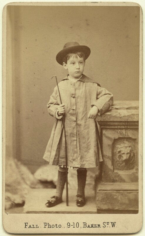 Oliver Strachey Portrait Print – National Portrait Gallery Shop