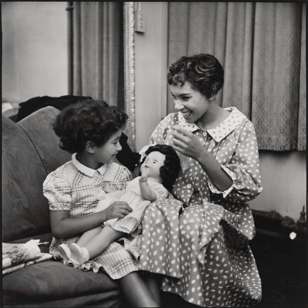 Shirley Bassey; Sharon Bassey Portrait Print – National Portrait ...